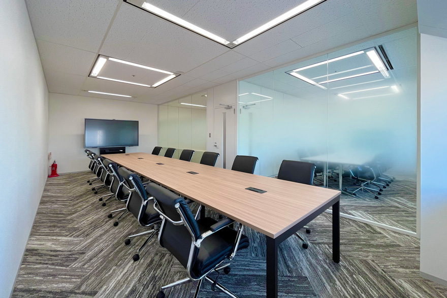 オフィスデザイン・内装レイアウト事例(写真別)丨オフィス内装デザイン - efude